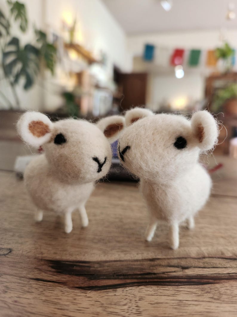 Large Felted Sheep – Figurine Mouton En Laine – Handmade Merino Wool ...