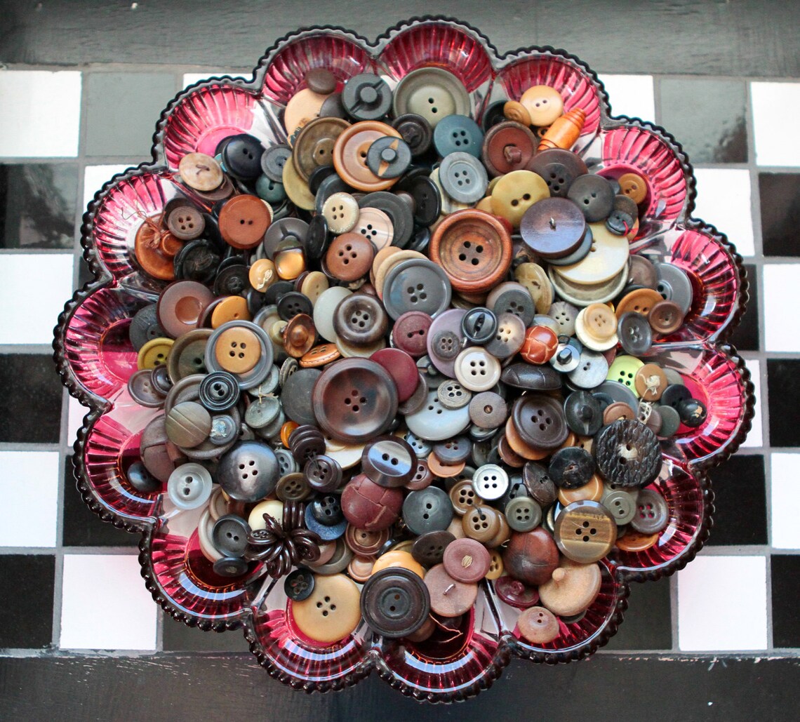 Pound of Primitive Buttons Vintage Button Lot Bulk Buttons - Etsy