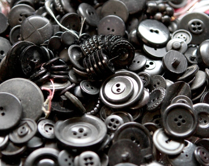 Pound of Primitive Buttons, Vintage Button Lot, Bulk Buttons, Bulk ...