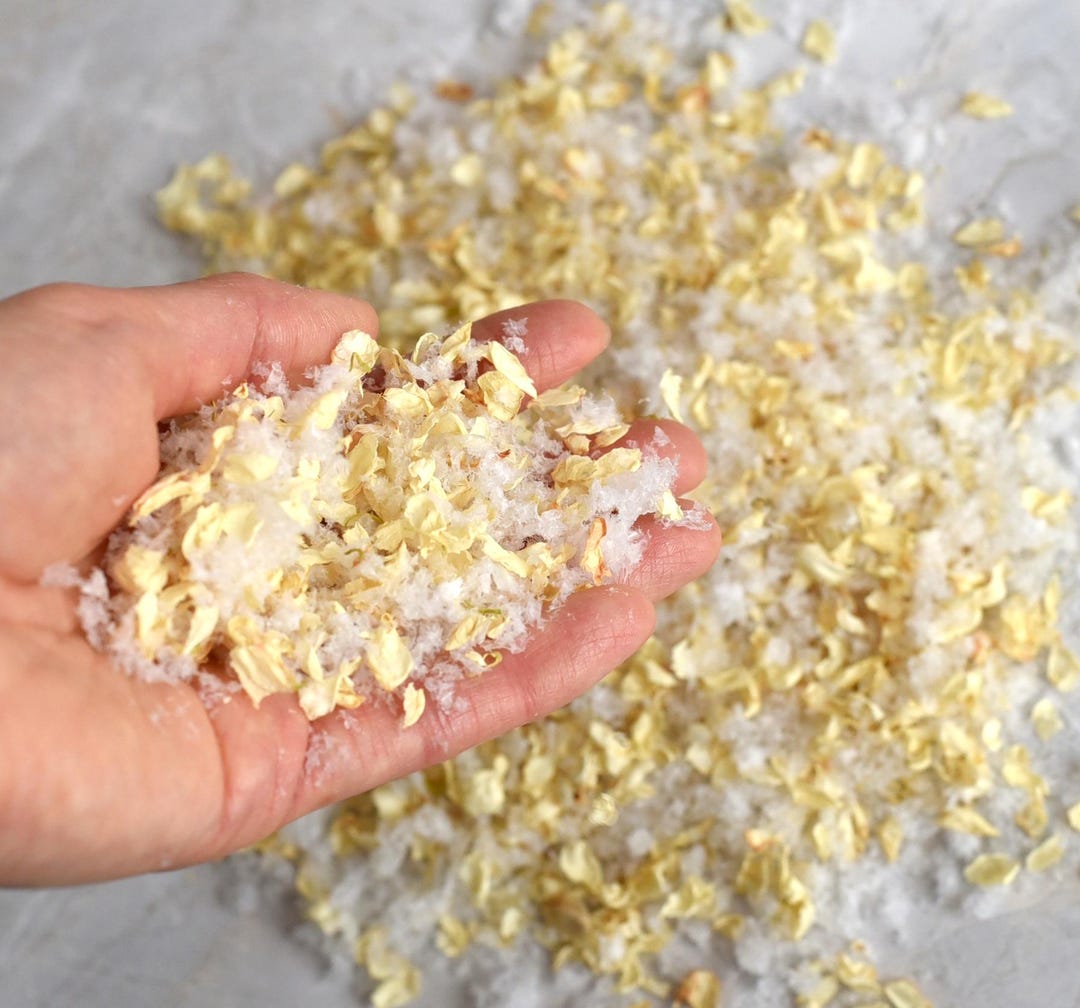 Winter Wedding Toss: White Snow & Dried Flower Petals, Biodegradable ...