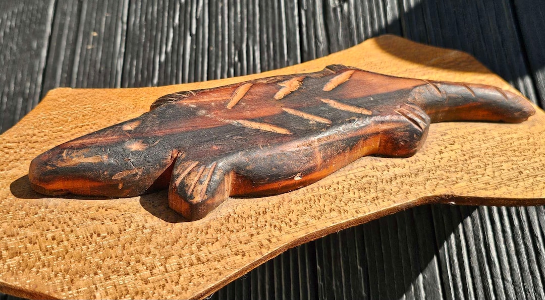 Vintage Hand Carved Indigenous Australian Aboriginal Lizard Crocodile ...
