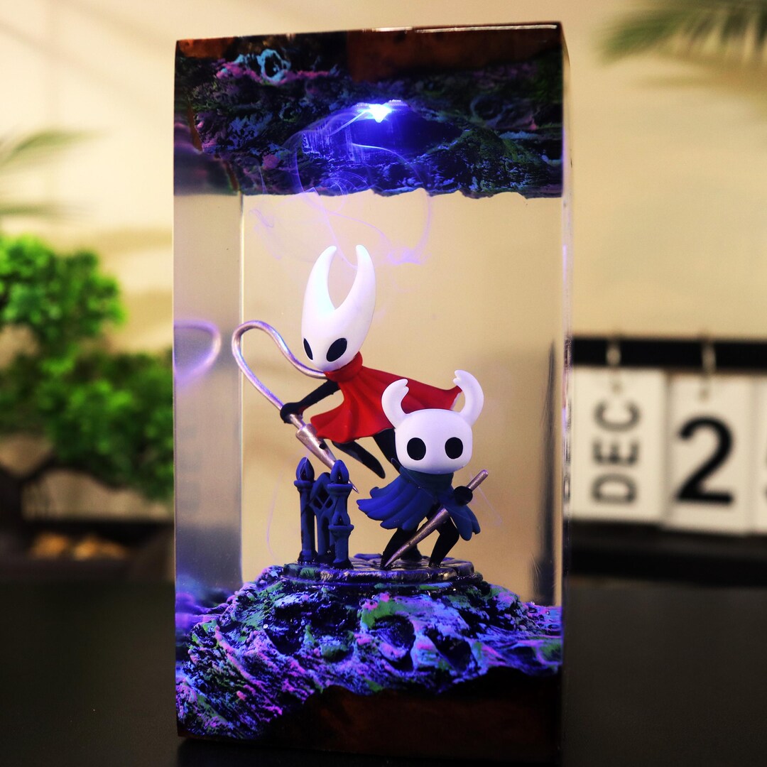 NEW Hollow Knight Resin Lamp – Knight & Hornet LED Diorama Light ...