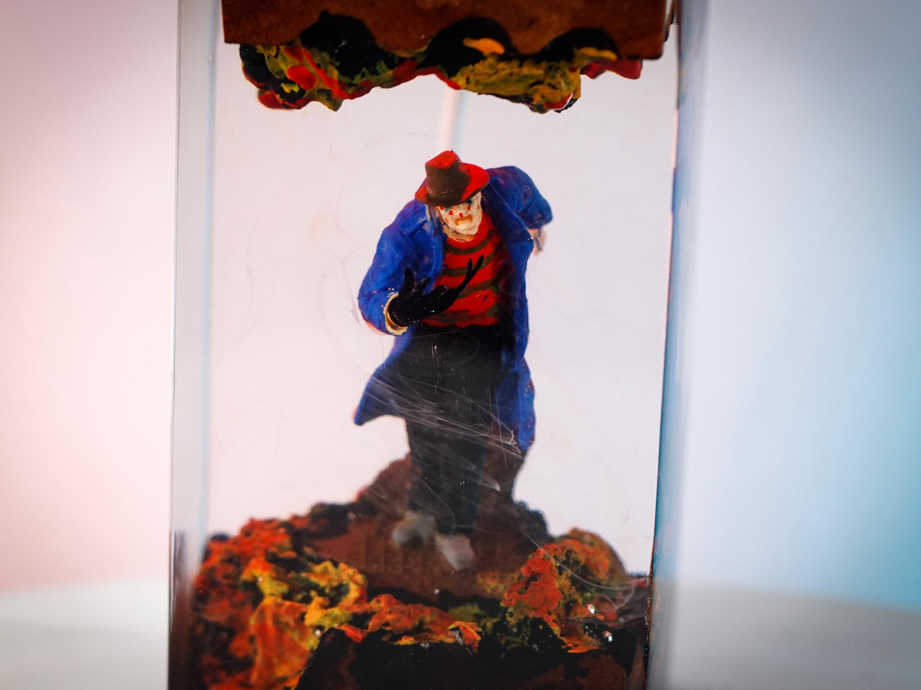 New Pyramid Horror Resin Lamp | LED Nightmare Figure Lamp | Creepy ...