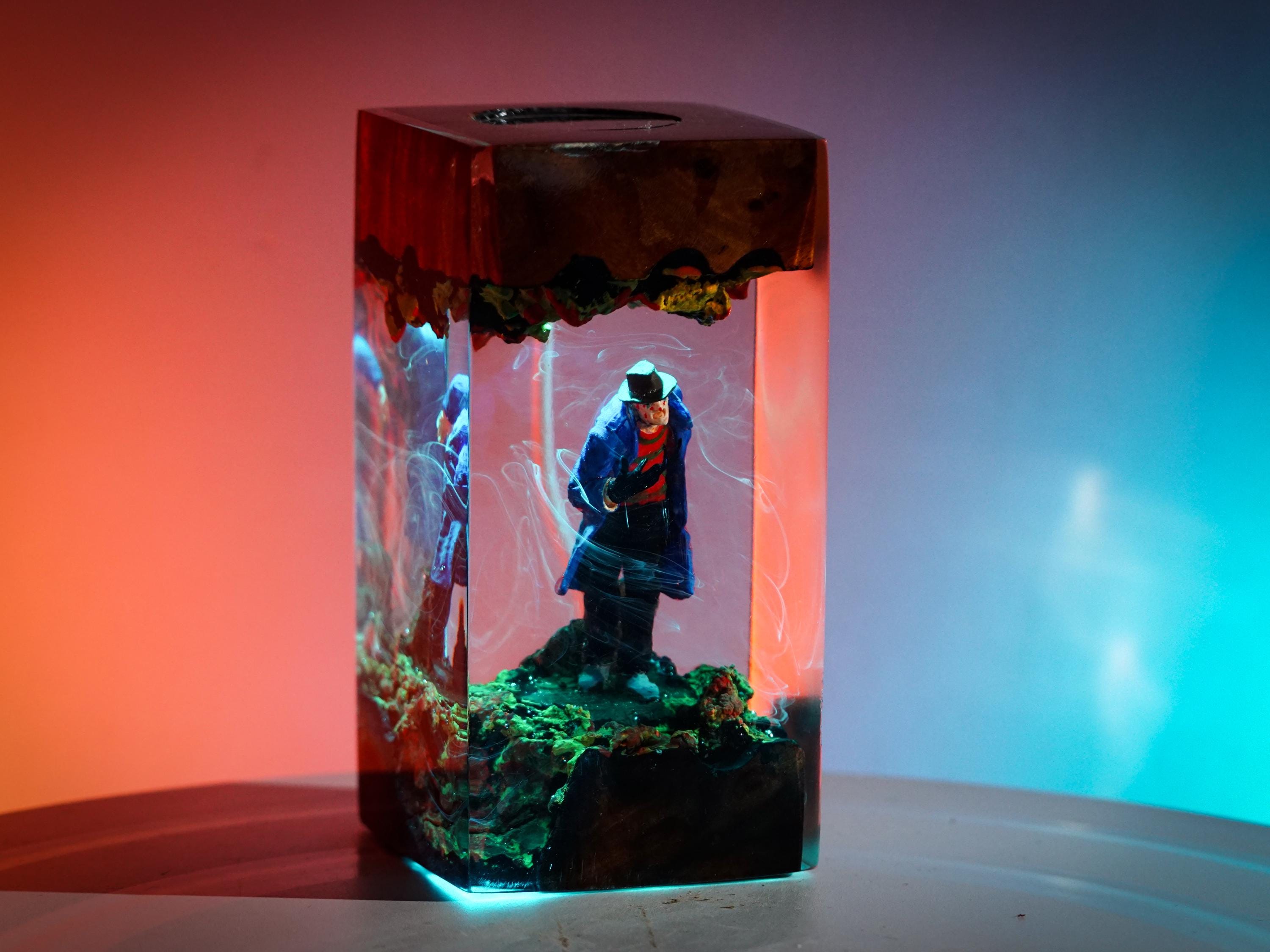 PREORDER Pyramid Horror Resin Lamp | LED Nightmare Figure Lamp | Creepy ...