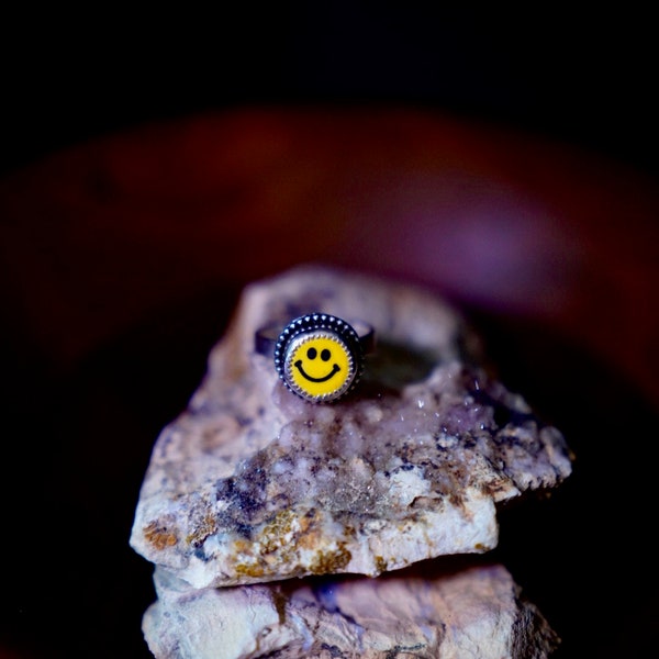 Smiley Face Ring - Etsy