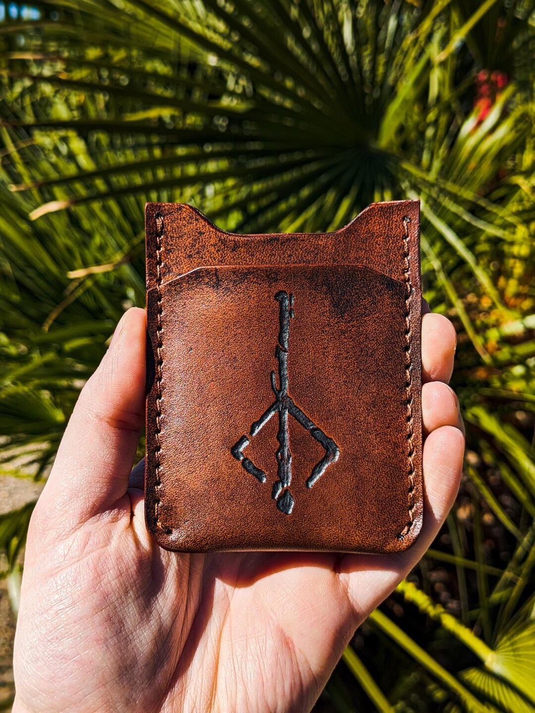 Gamer Wallet - Bloodborne: Hunter Beast Rune Minimalist Vertical Card ...