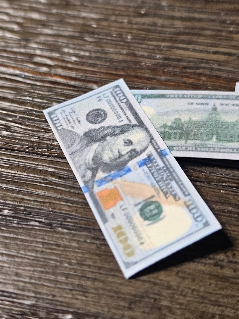 Faux One Hundred Dollar Bills. 15pc Realistic Money Miniture Money ...