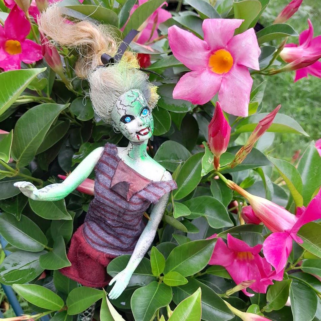 Zombie Barbie Doll Toxic Creepy Gothic Horror Plastic Rubber Doll Hand ...