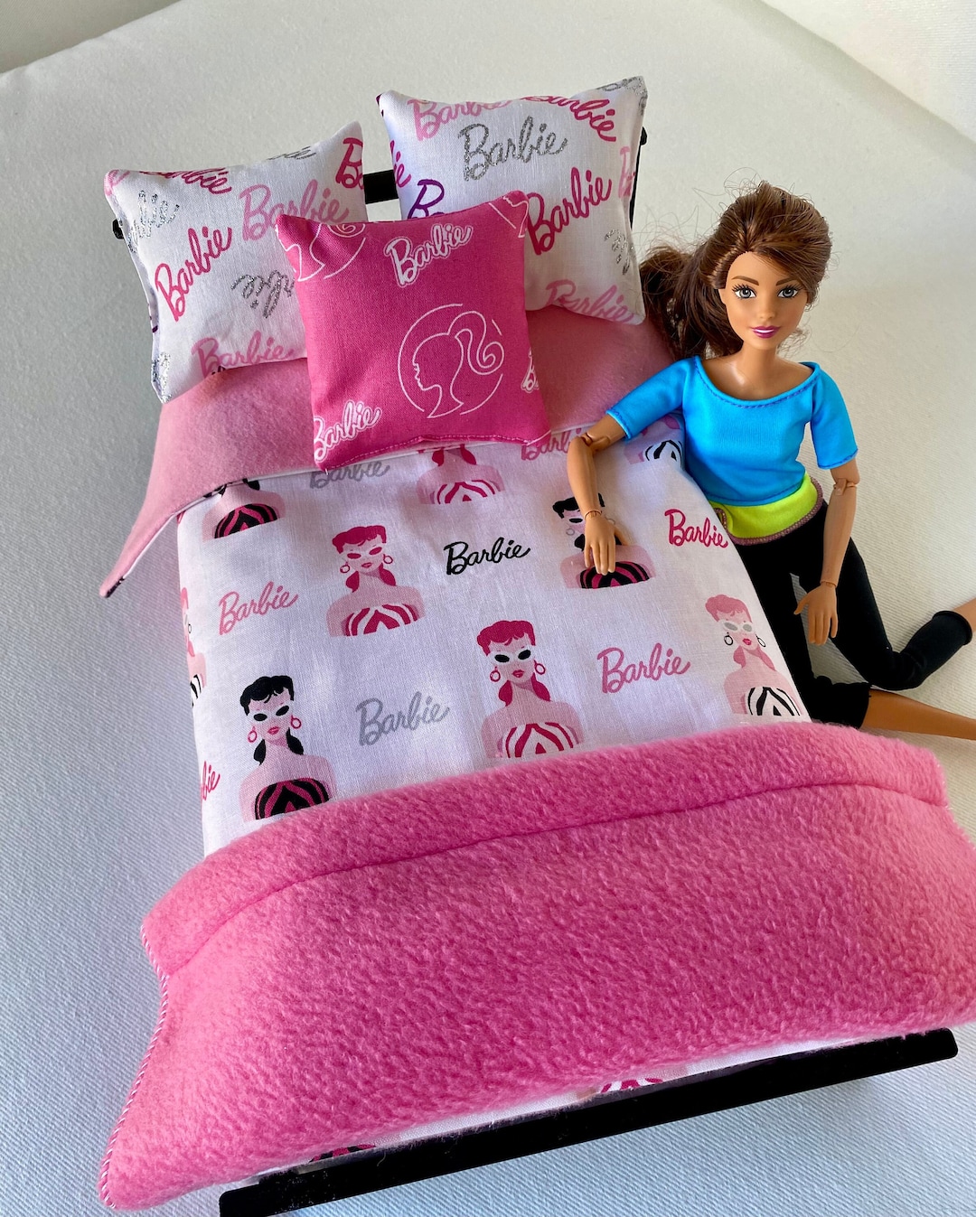 Barbie Doll 12 Inch Doll Bedding Set Comforter Pillows Fleece Blanket ...