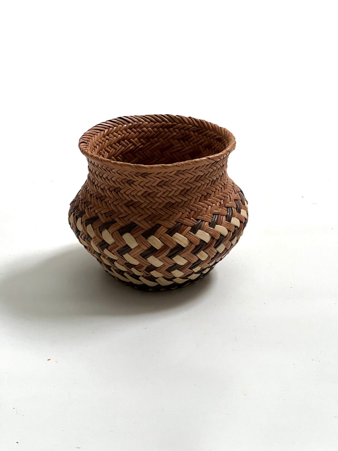 Native American Made Basket, Hand Woven Pine Needle Basket, Rustic ...