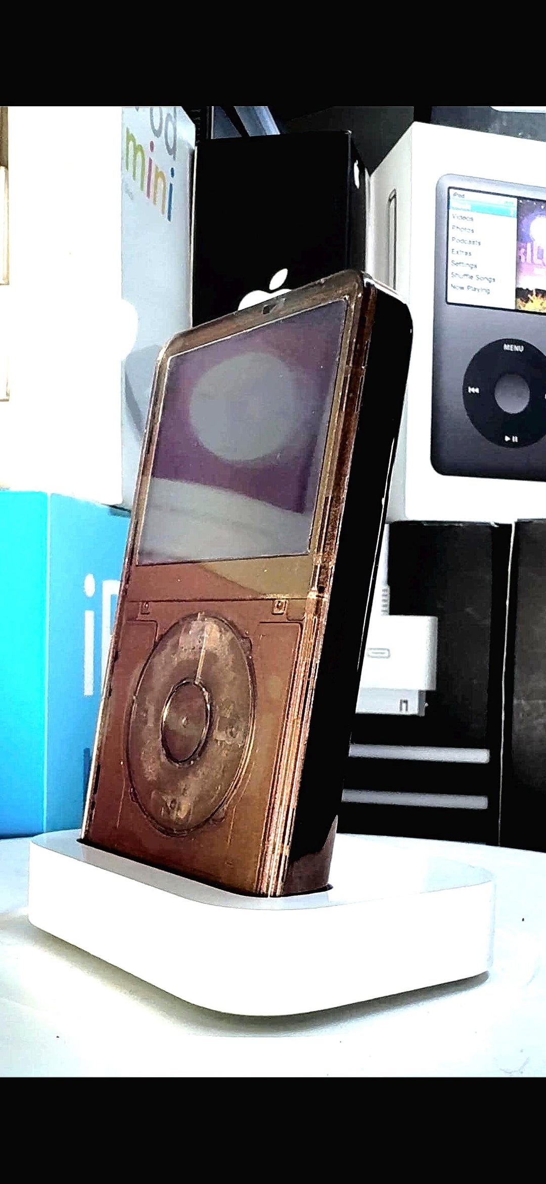 1TB Iridescent Ipod 5.5: Pink to Gold Color Shift, Rose Gold Back ...