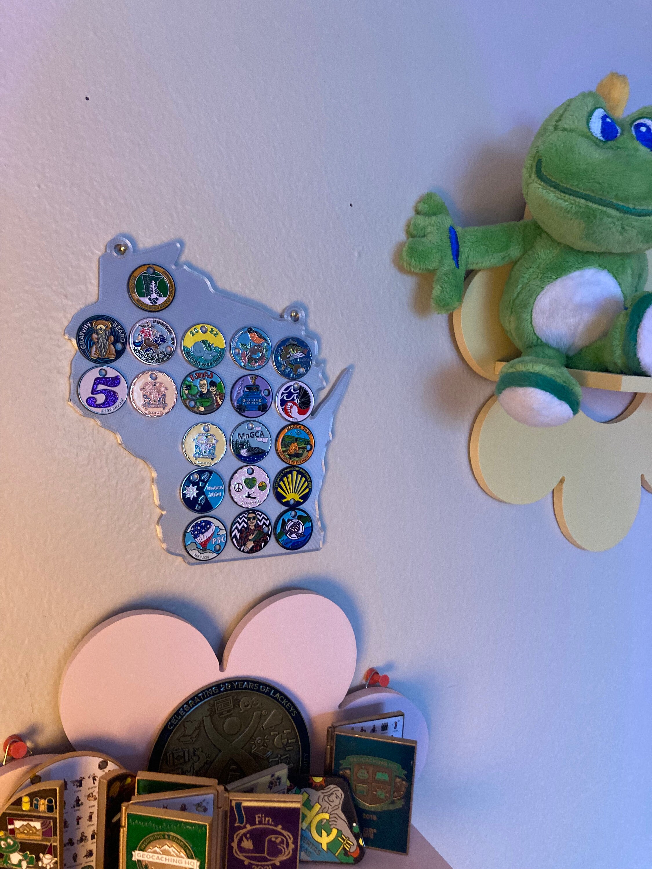 3d-printed Wisconsin Magnetic Pathtag Display and Holder Multiple ...