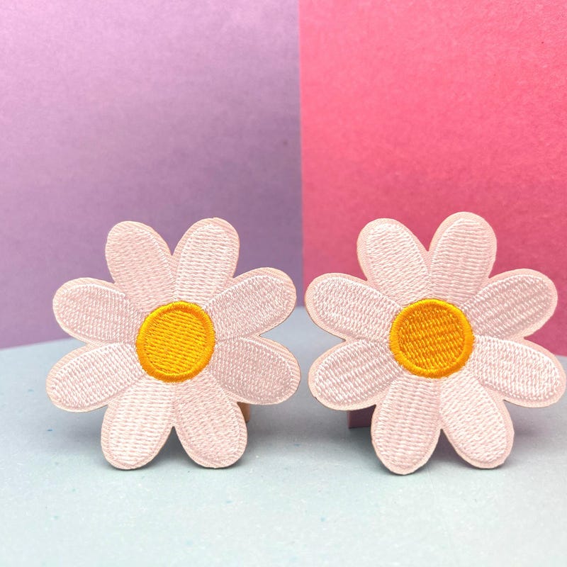 Embroidered Daisy Patches - Etsy