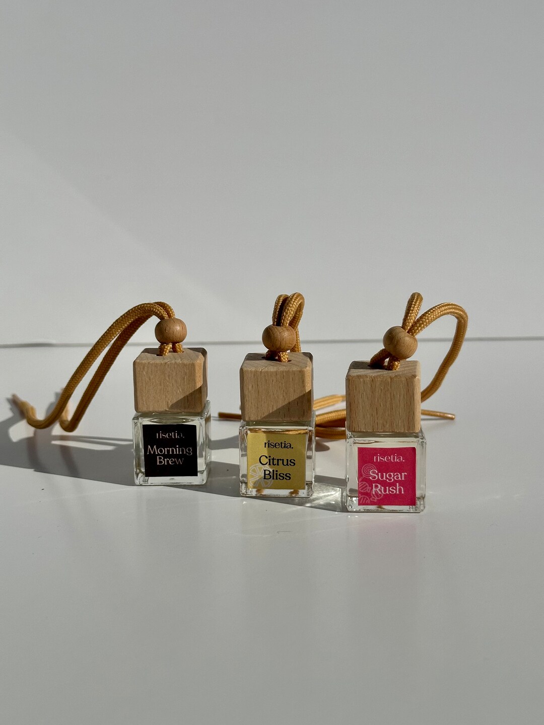 Hanging Car Diffuser Car Oil Diffuser, Mini Oil Reed Diffuser, Car ...