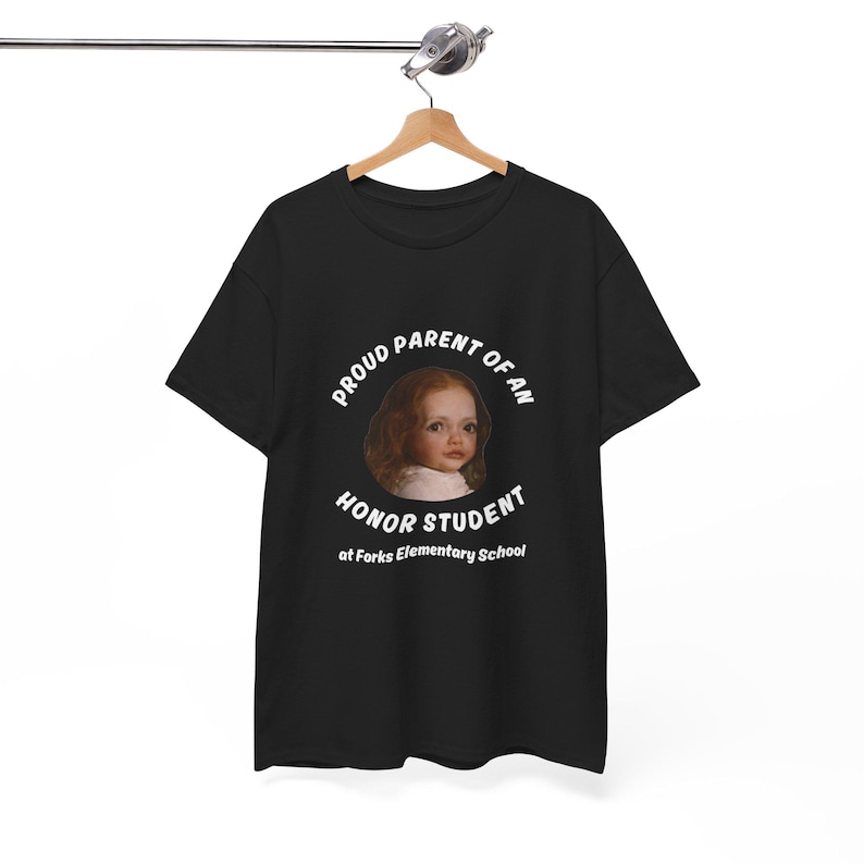 Renesmee Cullen Honor Roll Student T-shirt for Funny Twilight Fans ...