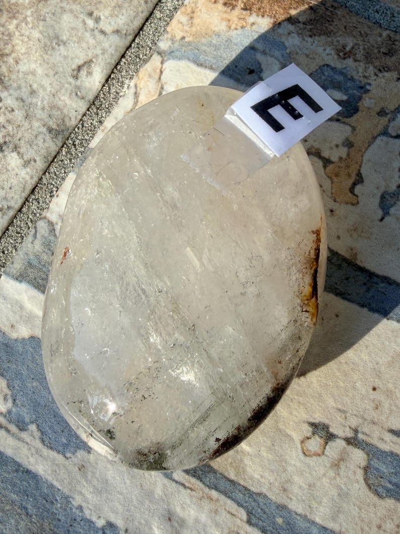 Garden Quartz Palm Stone | Lodolite, Scenic Quartz With Chlorite & Iron ...