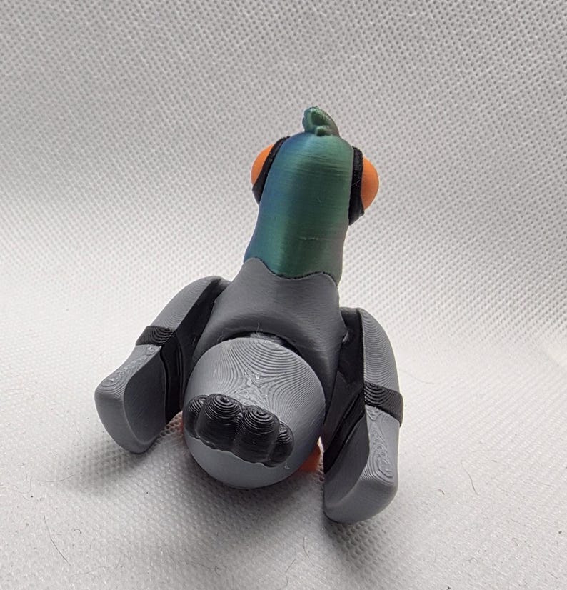 Articulated Pigeon Fidget Toy – 3D Printed Dopey Desk Bird, Keychain ...