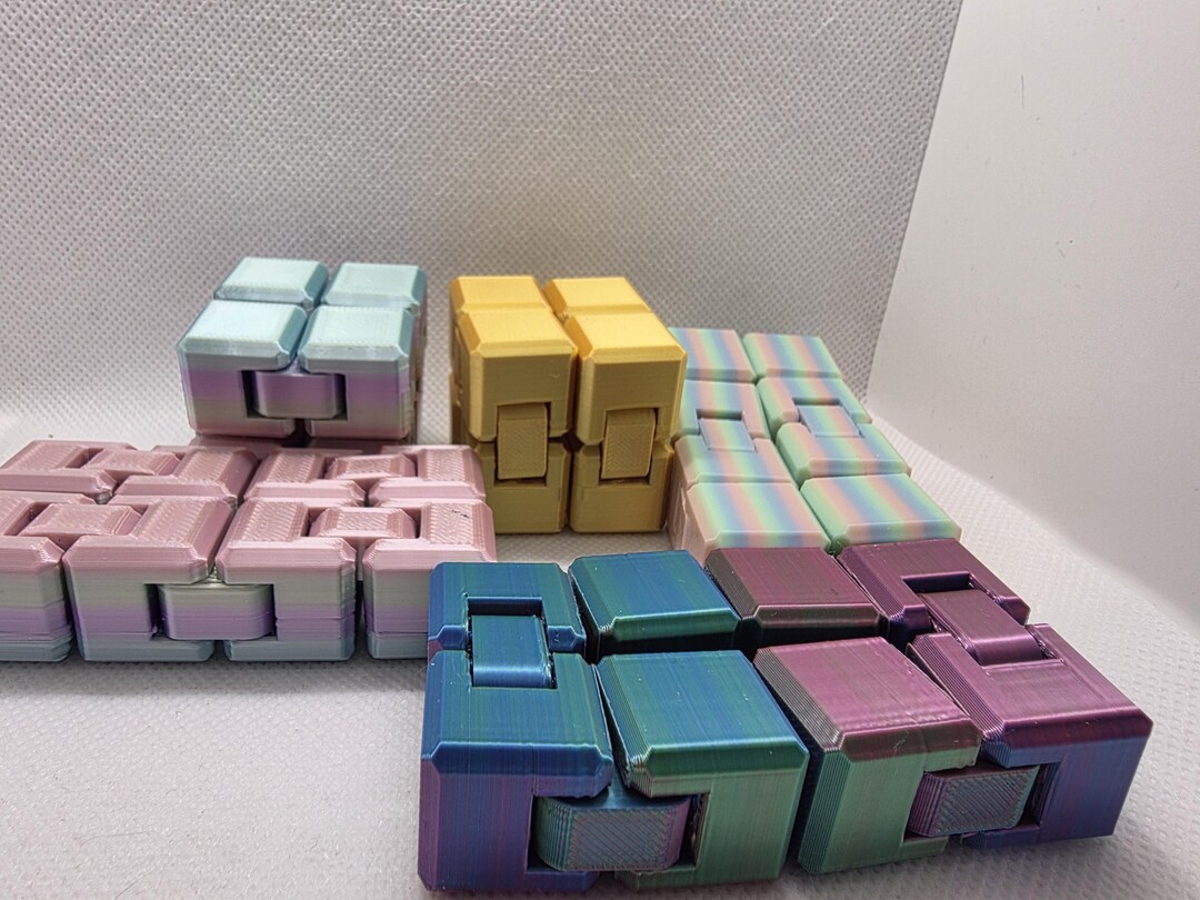 Infinity Cube Fidget Toy – 3D Printed Mini Folding Desk Fidget - Etsy