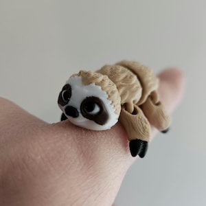 3D Printed Sloth Fidget Toy – Articulated Figure With Magnet & Keychain ...
