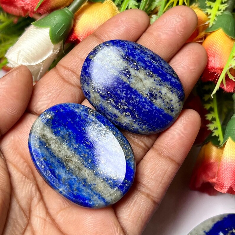 Lapis Lazuli Worry Stone: Healing Crystal Thumb Stone (4cmx3cm) - Etsy