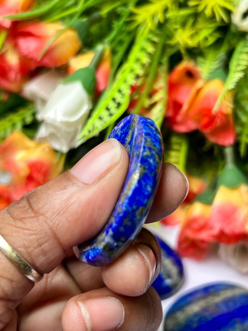 Lapis Lazuli Worry Stone: Healing Crystal Thumb Stone (4cmx3cm) - Etsy