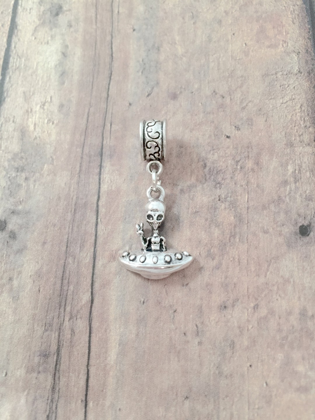 Alien Pendant (1 Piece) - Silver Alien Charm, UFO Charm, Outer Space ...