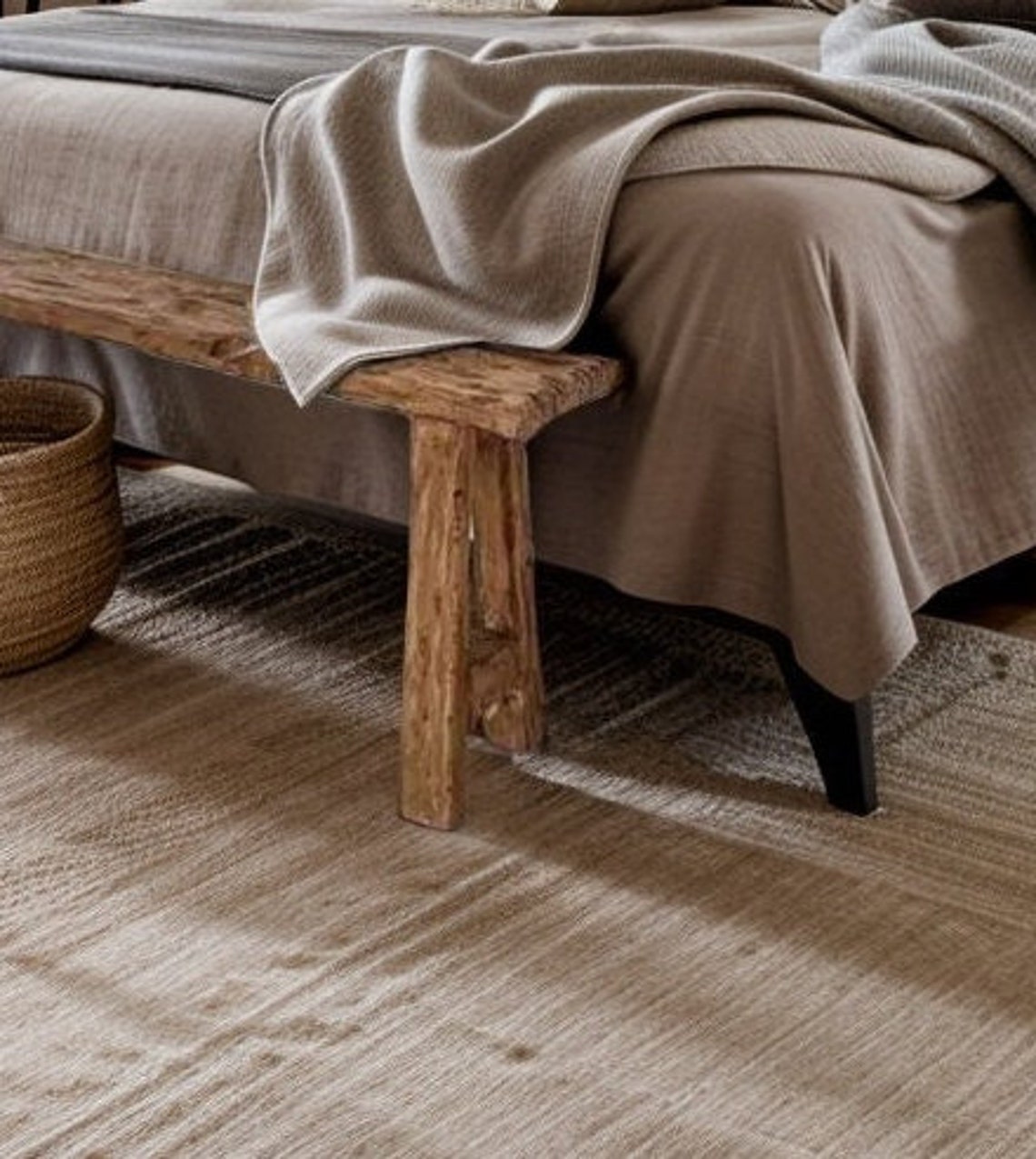 Oak Wood Rustic Farmhouse End of Bed Bench Durable and Stylish Addition ...