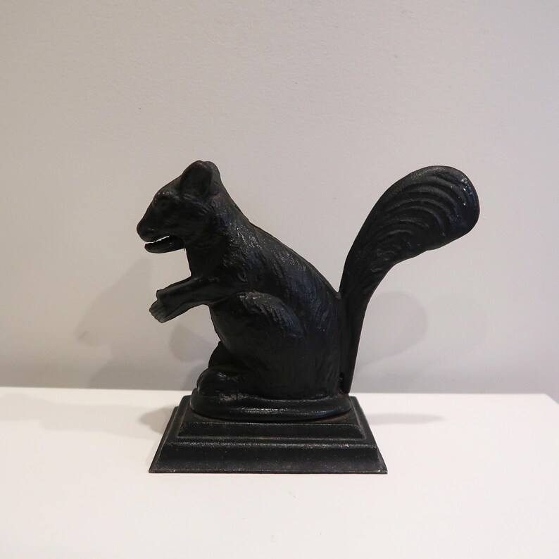 Vintage Cast Iron Squirrel Nutcracker, Black Metal Animal Nut Cracker ...
