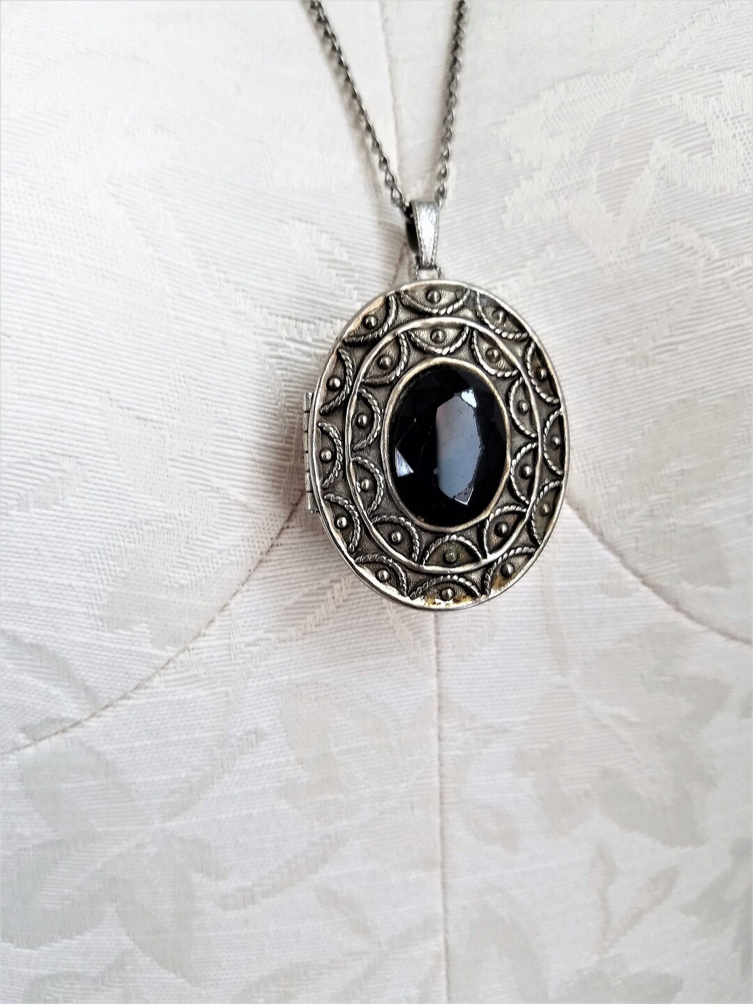 Vintage AVON PERFUME LOCKET Pendant/pin - Etsy
