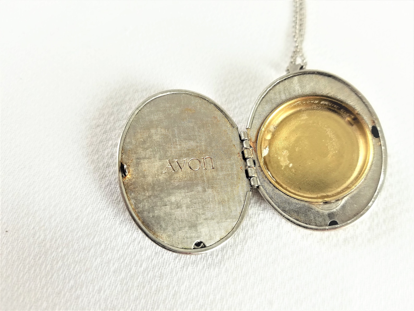 Vintage AVON PERFUME LOCKET Pendant/pin - Etsy