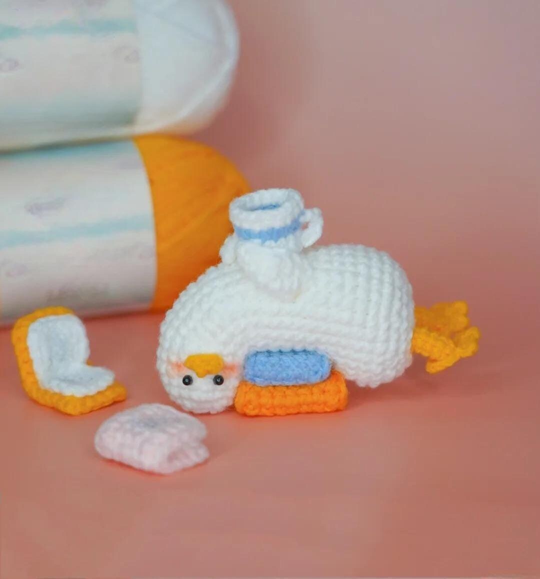 Lazy Duck Crochet Pattern - How to Crochet Funny Duckling Amigurumi ...