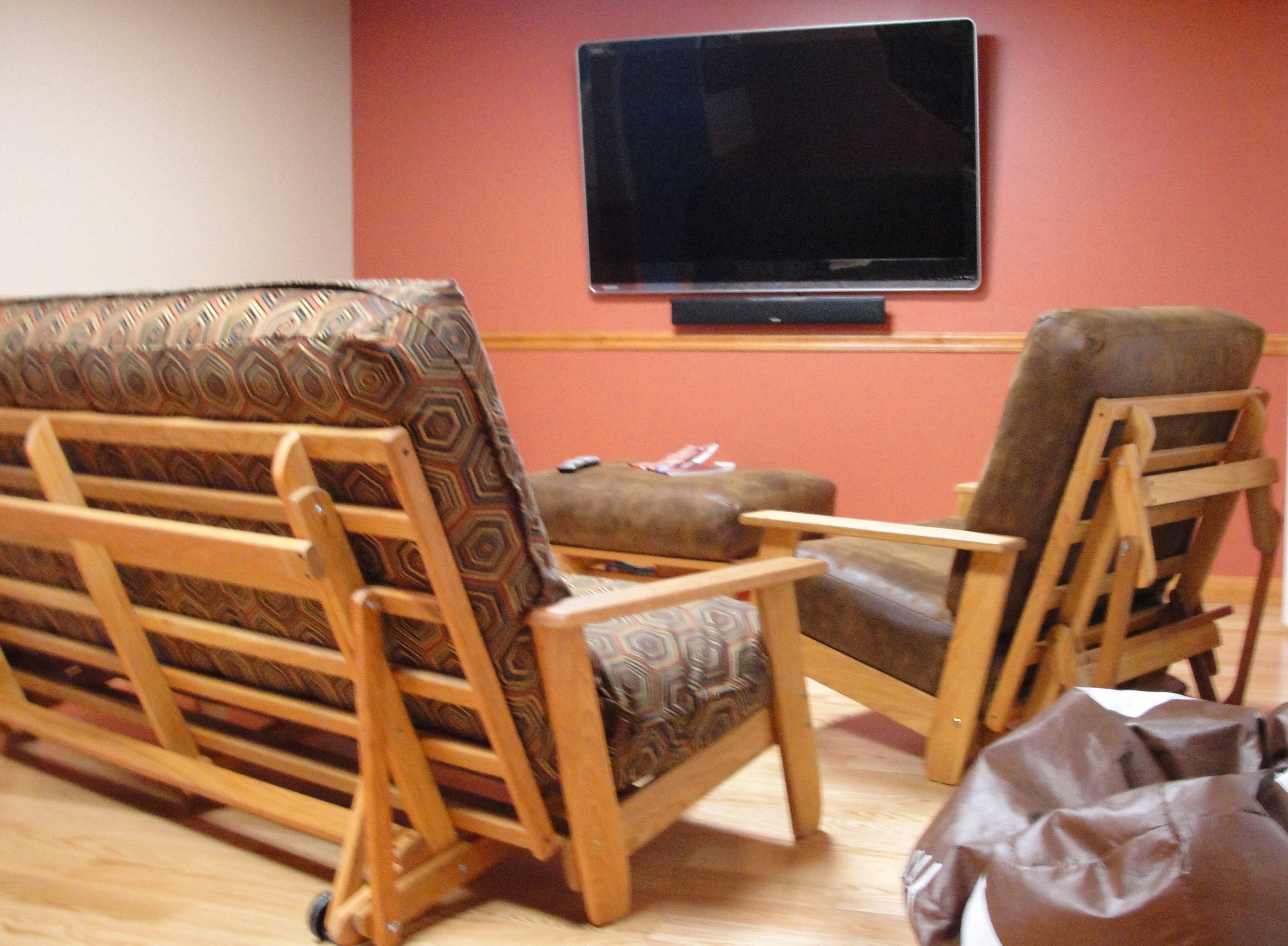 Best Futon Chair Bed Design Has Wheels and Just Leans Back Into a ...