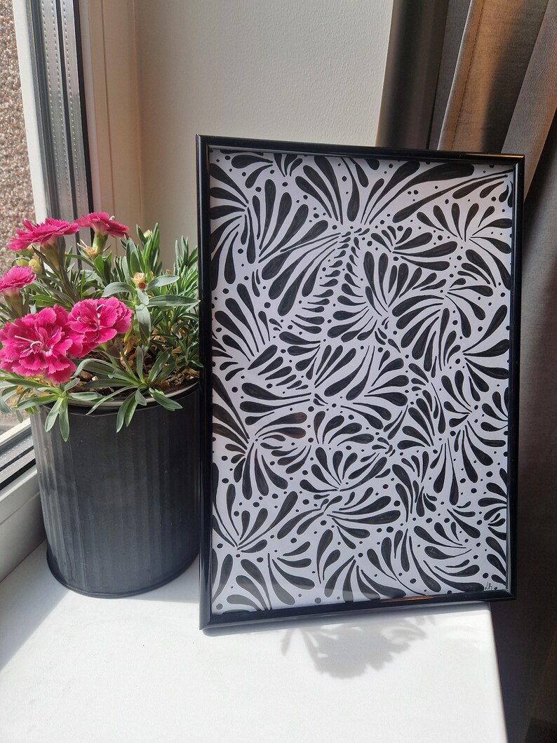 Dotted Commas - Black & White - Digital A4 Illustration - Etsy