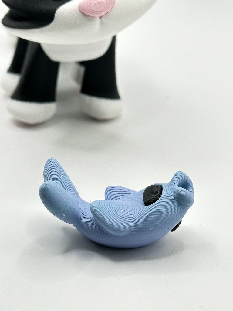 Playful Blob Cat With Flexible Body, Turning Head, Cute Toe Beans, and ...