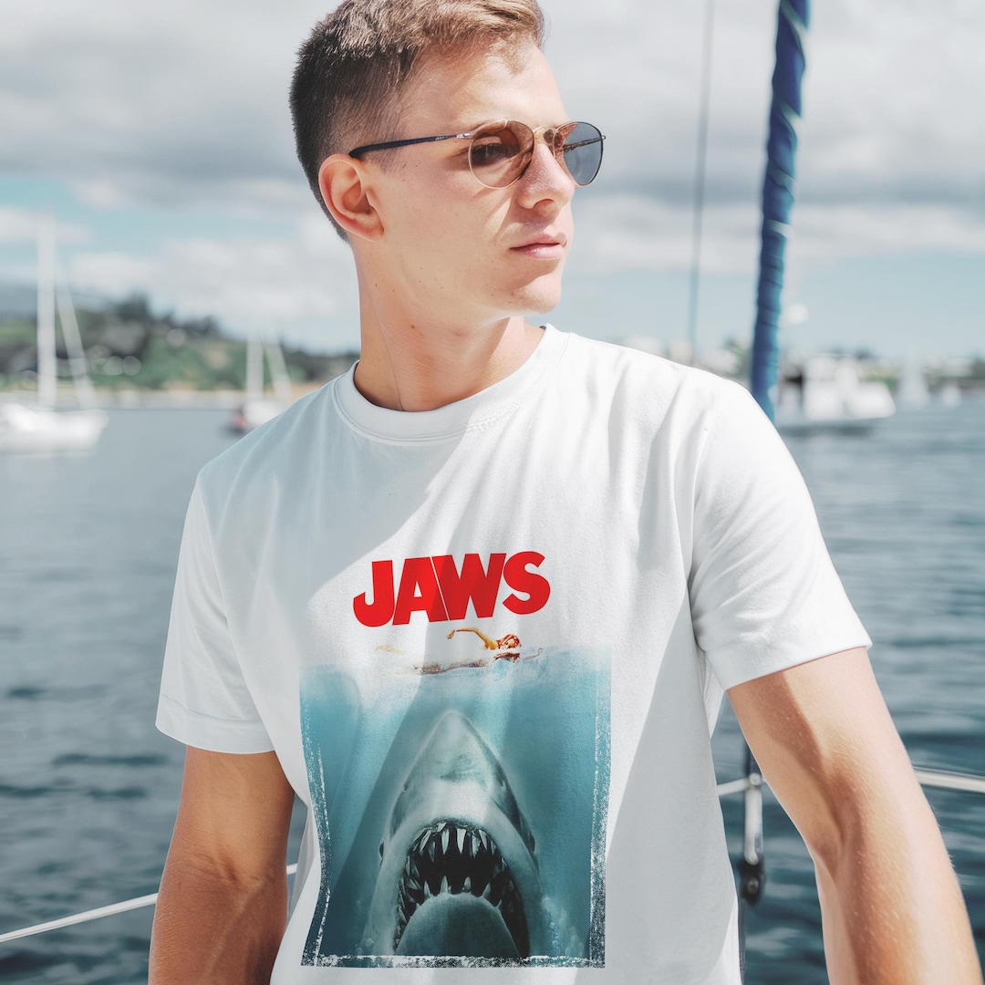 Jaws Movie T-shirt, Vintage Cinema Fashion, Retro Tee, Cinema Gifts ...