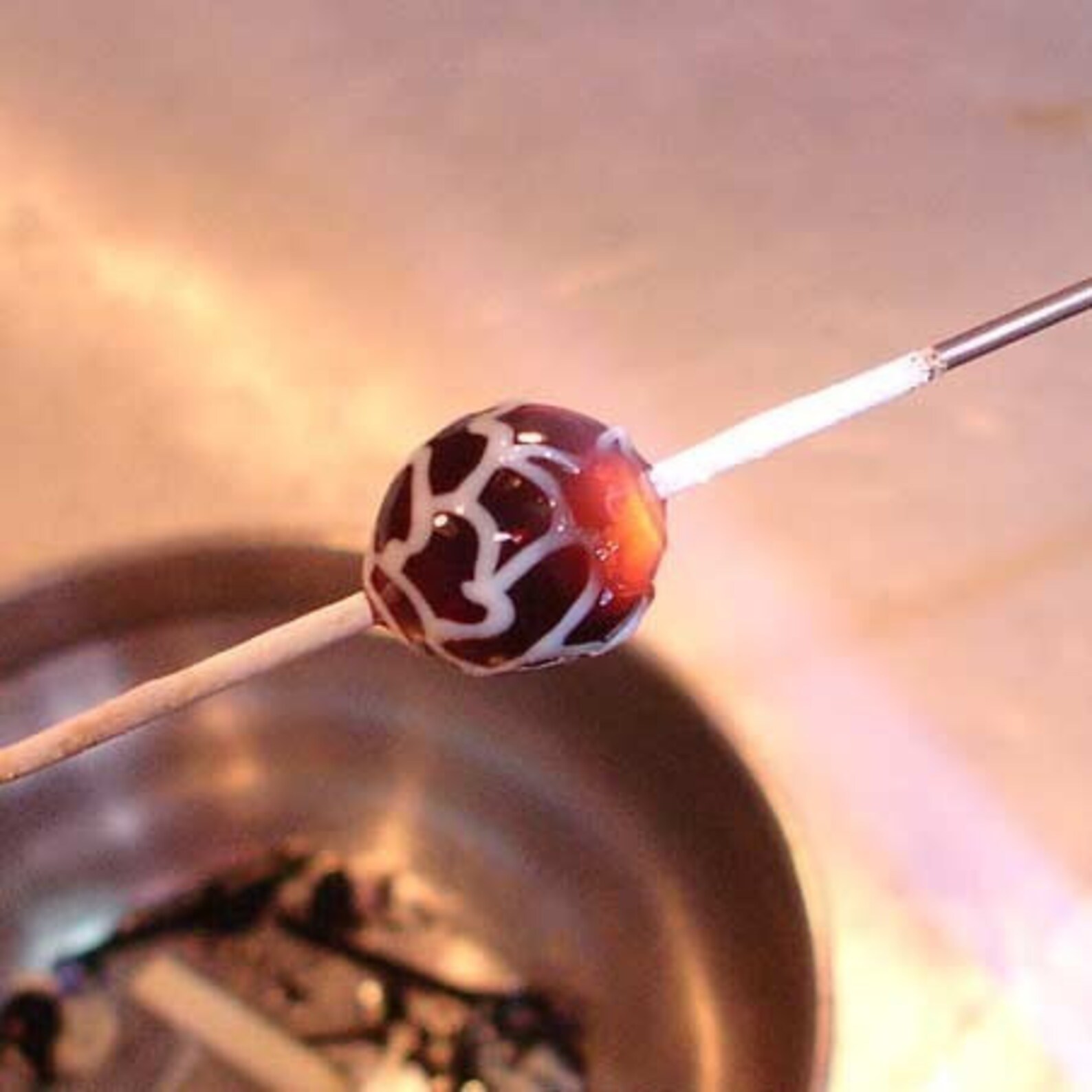 Lampwork Bead Tutorial - Animal Prints by Becky Mason and Diane Woodall ...