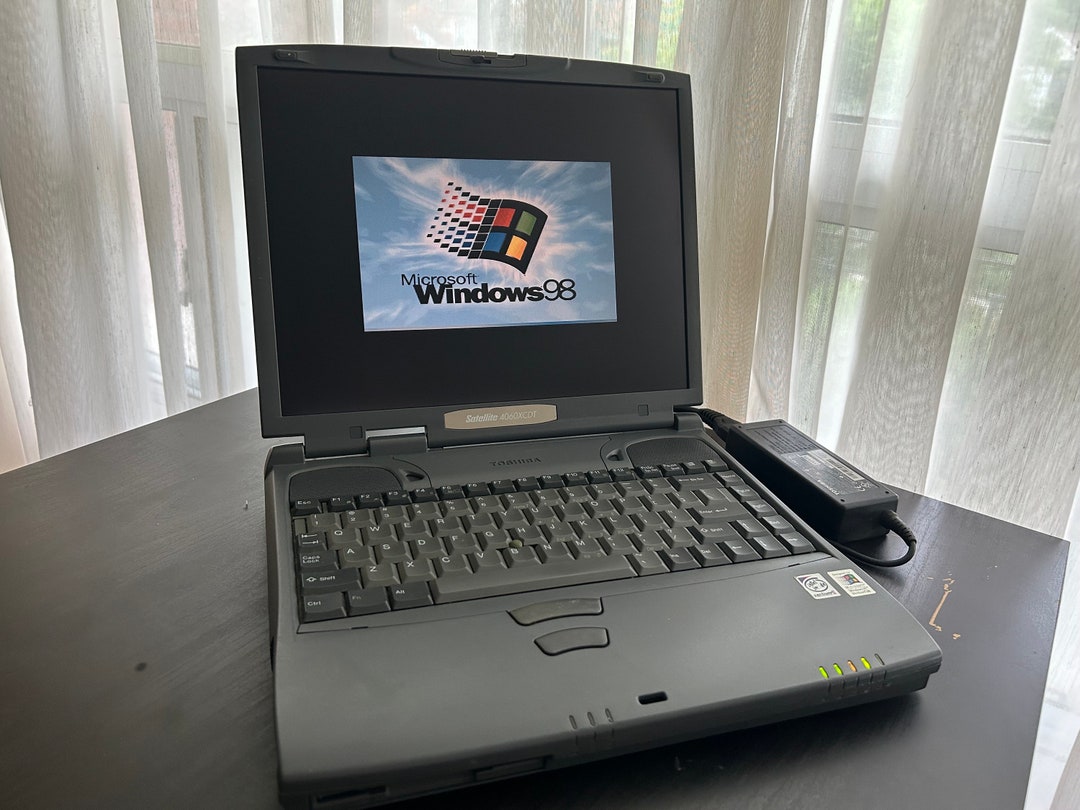 Vintage Toshiba Satellite 4060XCDT Pentium II Windows 98 Retro Laptop ...