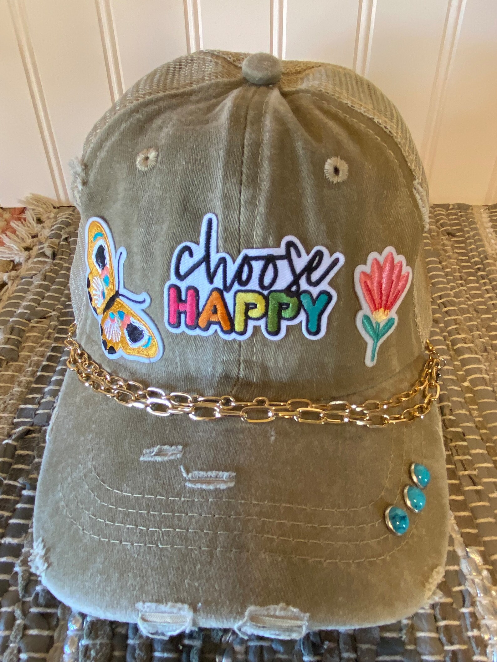 Women's Retro Style Multi Patch Trucker Caps With Double Trucker Chains ...