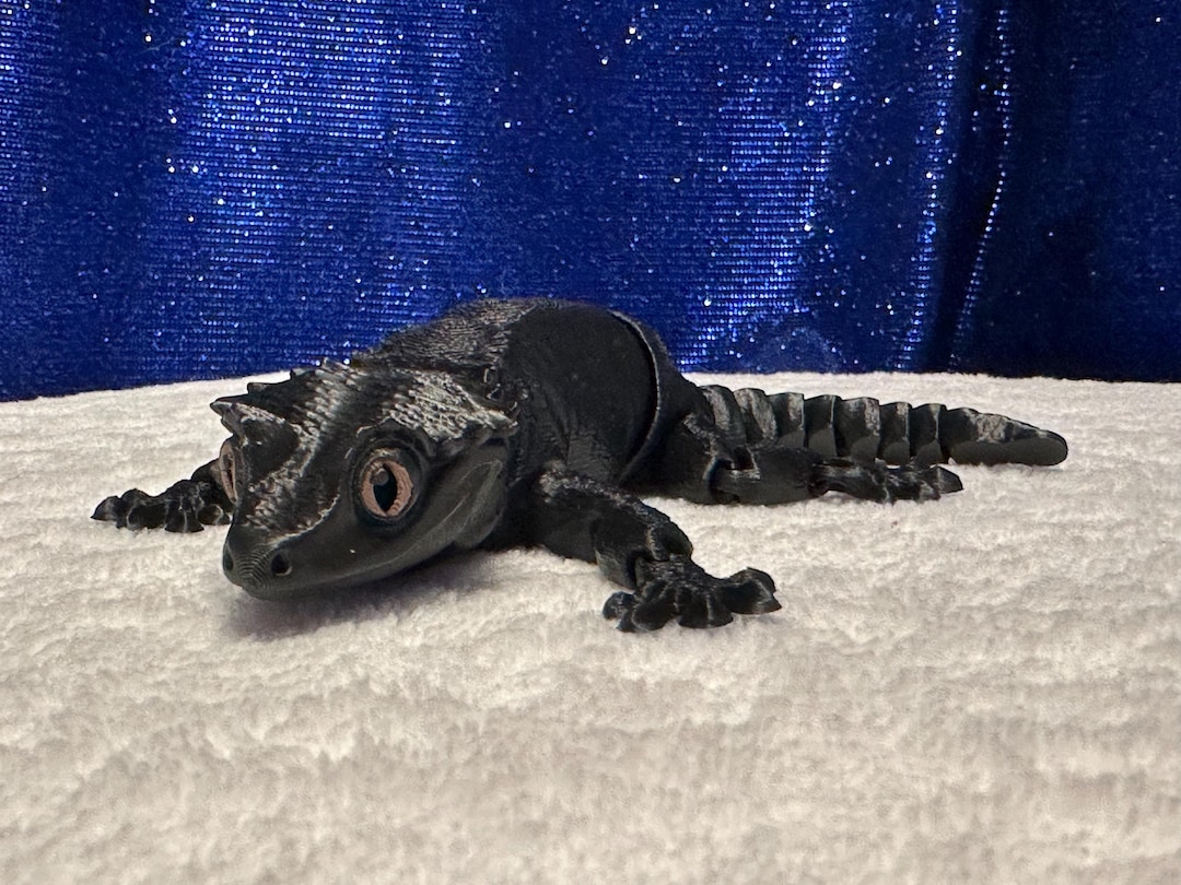 Crested Gecko Figurine: Articulated 3D Printed Desk Pet - Etsy