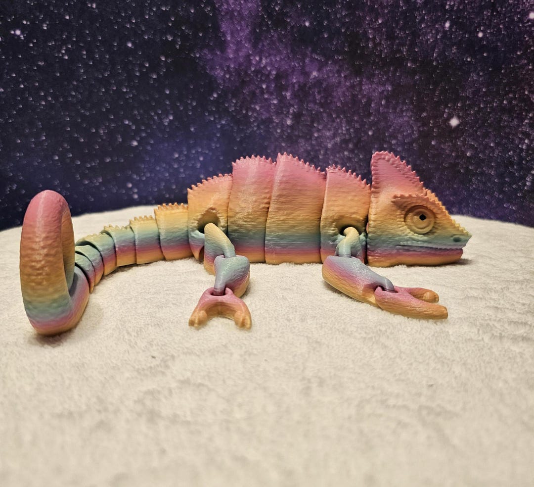 Chameleon Figurine: Articulated 3D Printed Unique Desk Pet Decor - Etsy