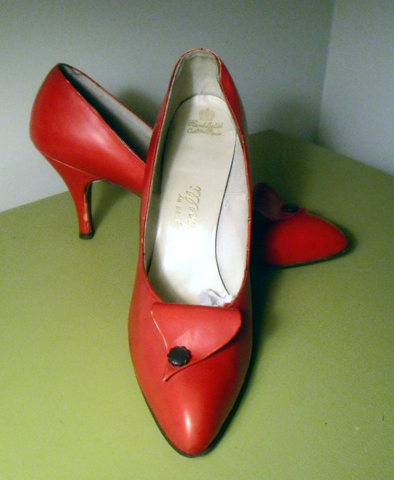 Items similar to Vintage 1950s Shoes High Heels Red Fashioned by ...