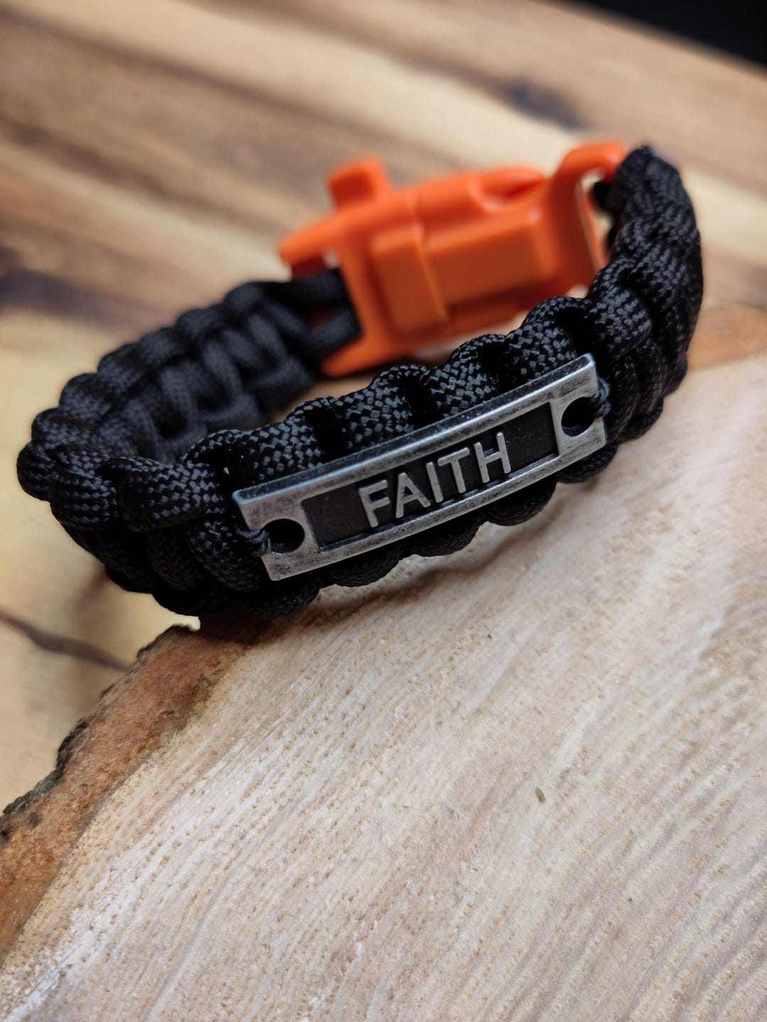 Christian Paracord Survival Bracelet With Multifunctional Clasp ...