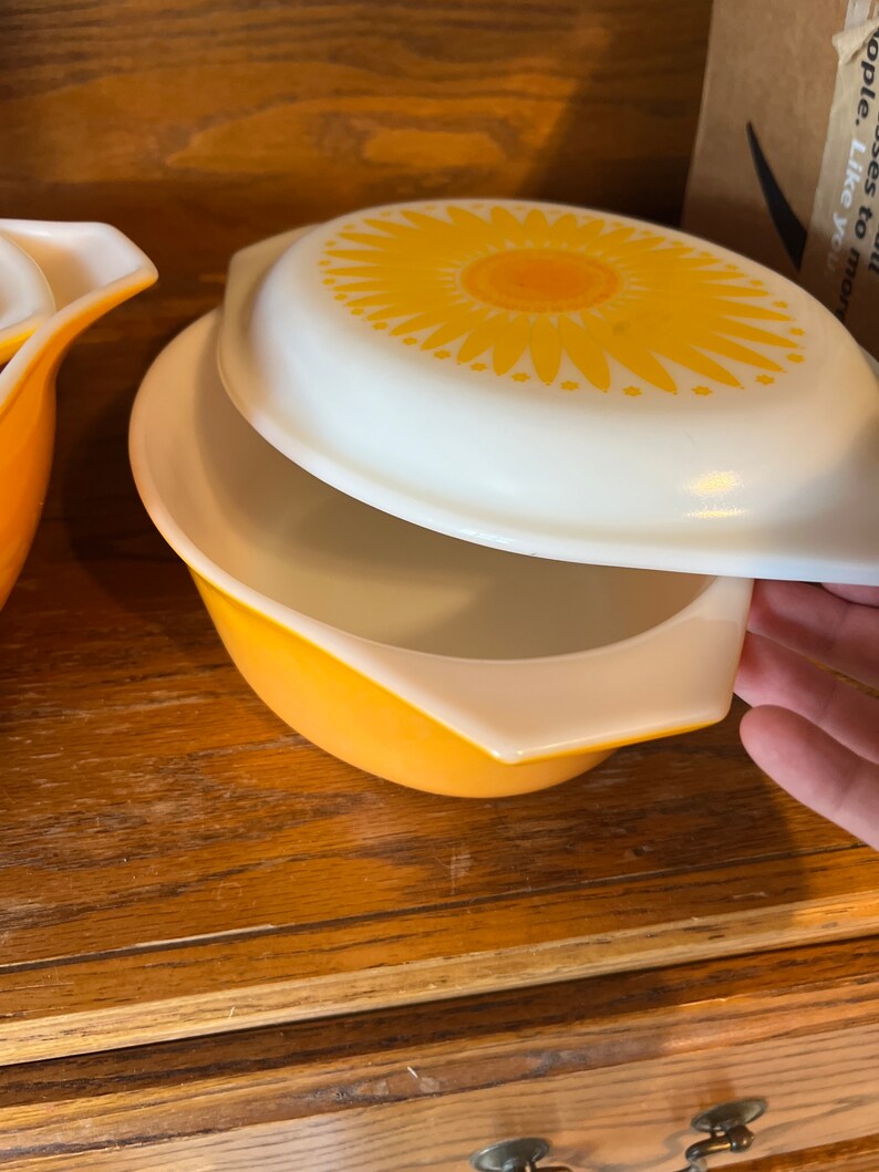 Pyrex Daisy Mixing Bowls Set of 4 - Etsy