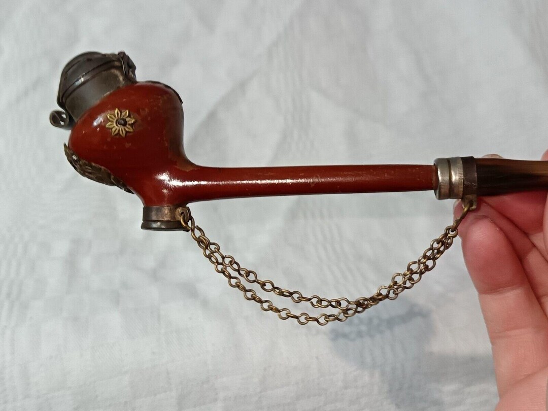Swiss Mountain Tobacco Pipe With Wind Cap, Chain and Detachable Horn ...