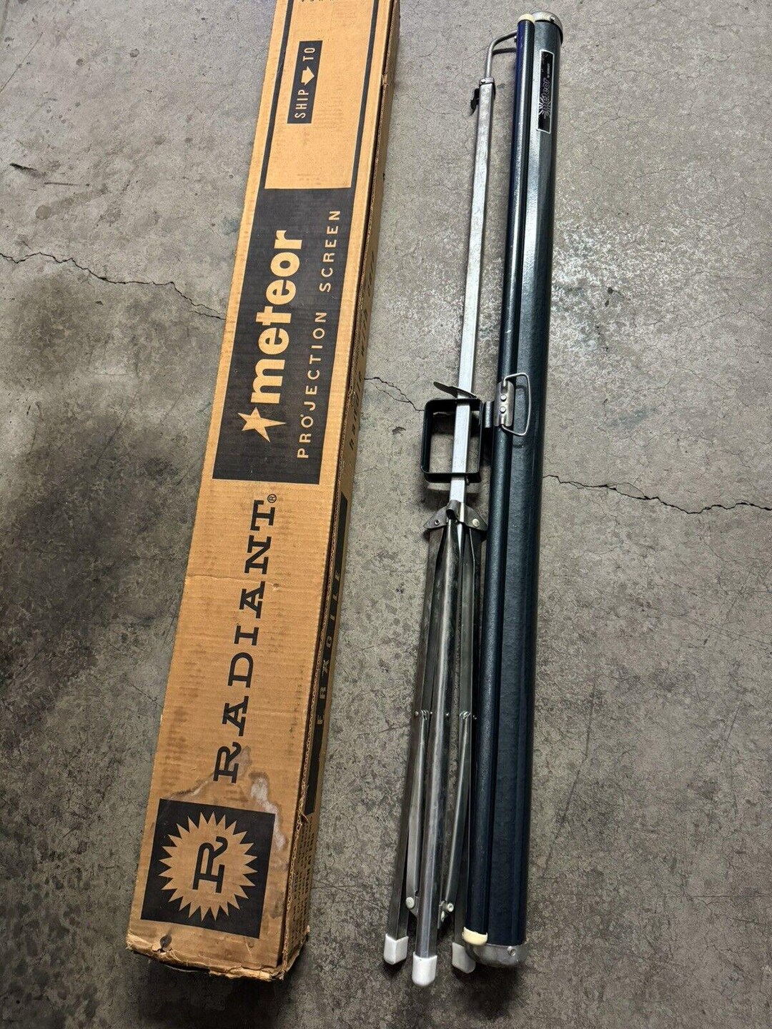 VINTAGE NOS Radiant Meteor Movie Screen for Projector "r" Size 30 X 40 ...