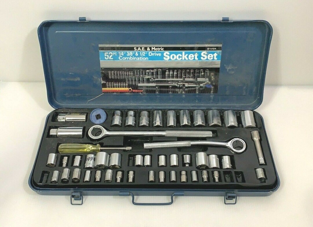 Vintage Master Mechanic 52 PC S.A.E. & Metric Socket Set 3/8, 1/4, 1/2 ...