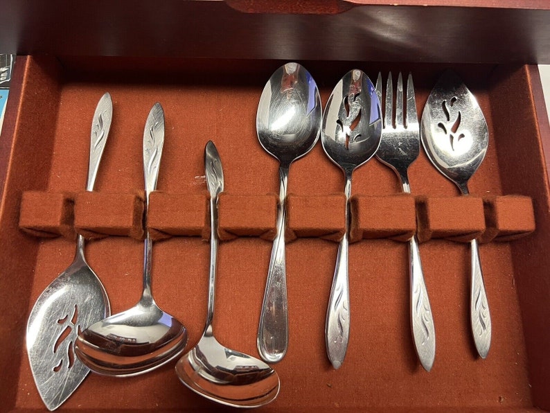 VINTAGE Oneida Oneidacraft Deluxe Stainless Flatware Silverware 65 ...