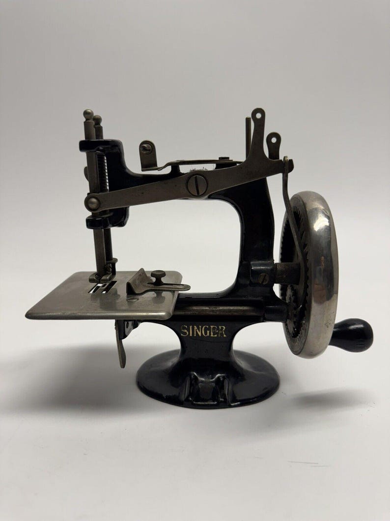 Vintage SINGER Sewhandy Child's Mini Sewing Machine Model 20 - Etsy