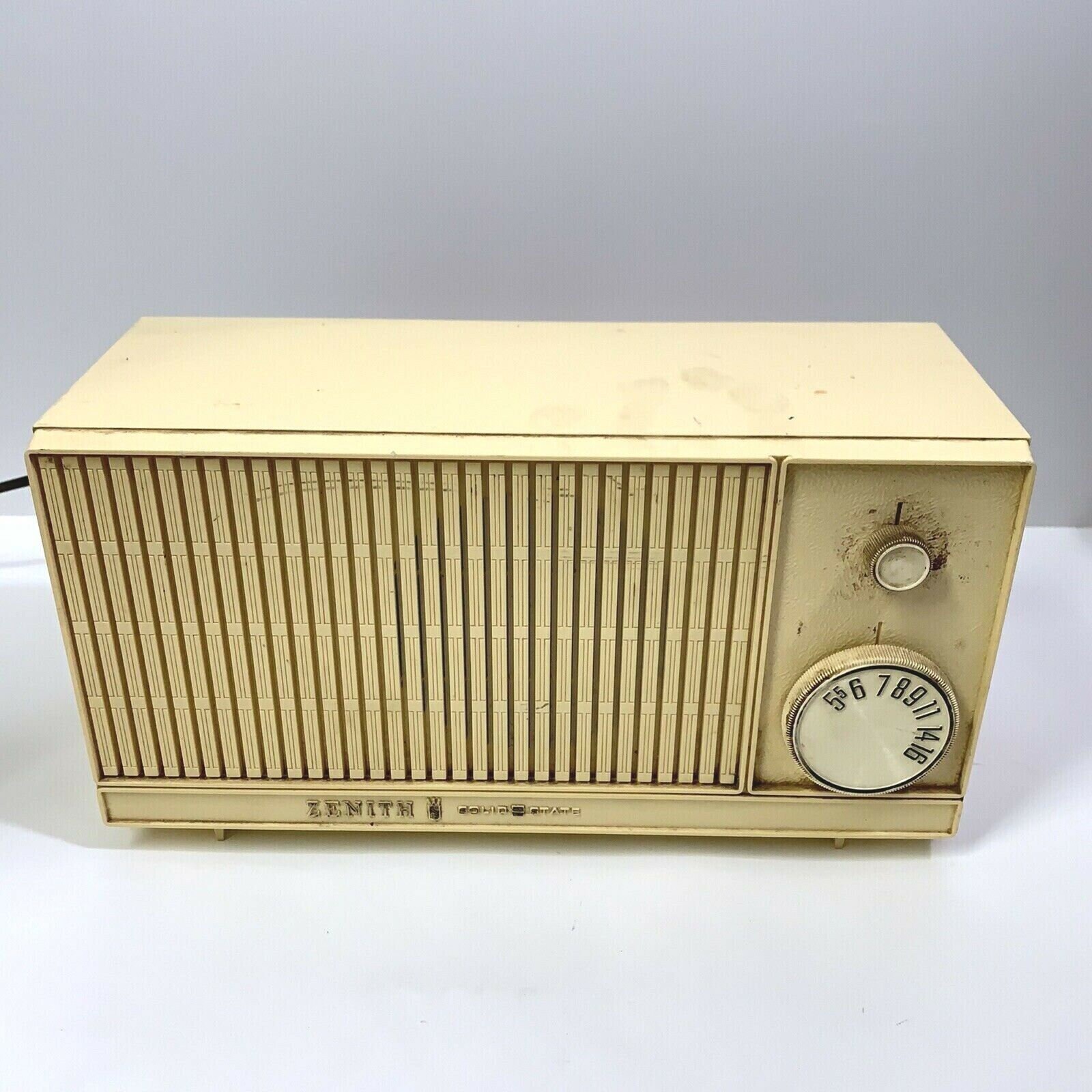 Rare Vintage Zenith Solid State AM AM Only Radio Model Z212W Made in ...