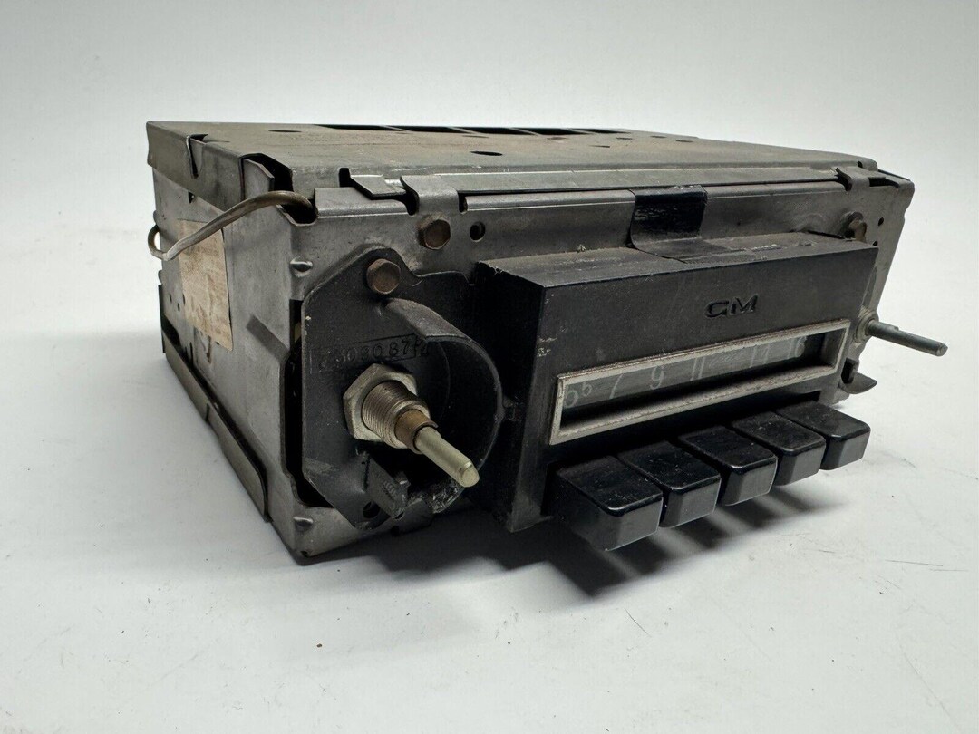 Vintage 1967-1972 GM Delco AM Radio 7309087 UNTESTED - Etsy